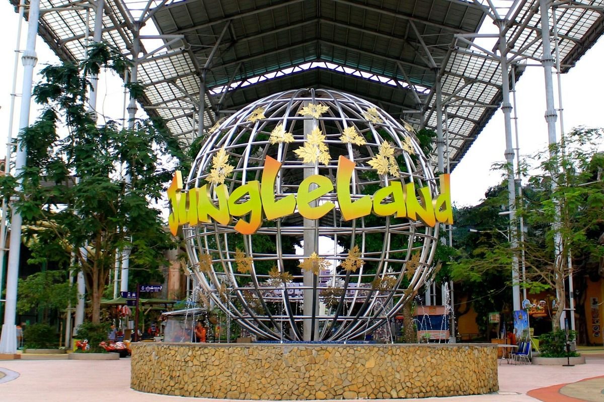 Paket WisataTour Edukasi Hiburan di Jungleland Sentul | sokolatour